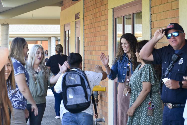 PHOTOS: School is back in session | Education | sunnysidesun.com