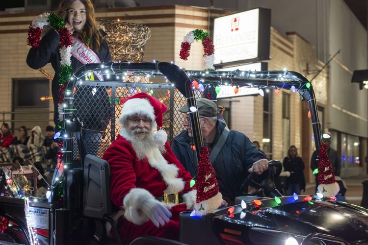 PHOTOS: Christmas lighted parades in Sunnyside | Entertainment ...