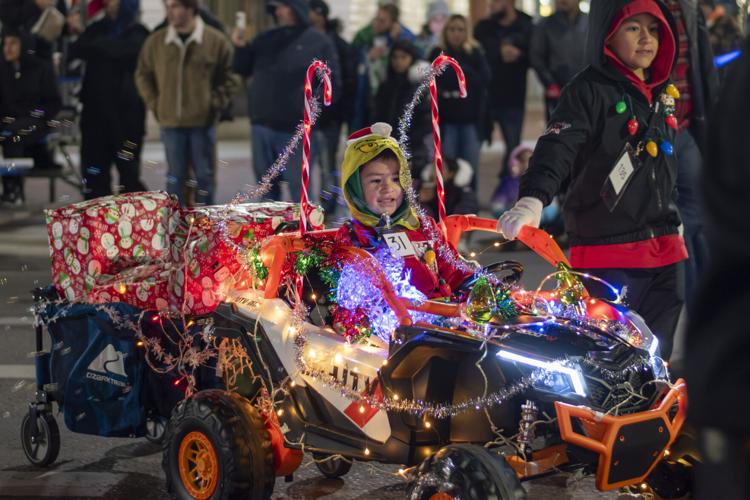 PHOTOS: Christmas lighted parades in Sunnyside | Entertainment ...