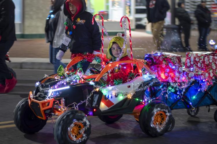 PHOTOS: Christmas lighted parades in Sunnyside | Entertainment ...
