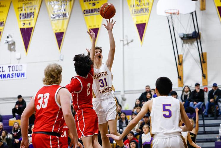 Vikings secure victories against White Swan | Sports | sunnysidesun.com