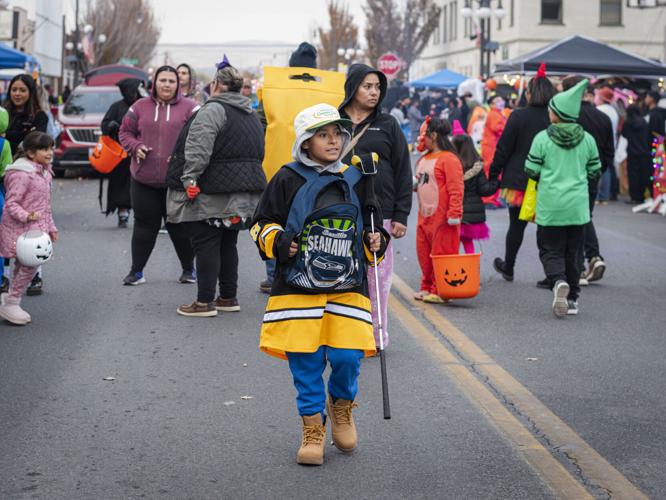 PHOTOS: All trunks, treats, and no tricks at Sunnyside Trunk or Treat ...