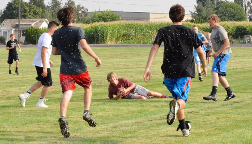 Ready for football | Sports | sunnysidesun.com