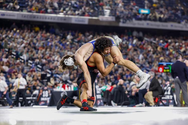 Wildcats take gold at Mat Classic | Sports | sunnysidesun.com