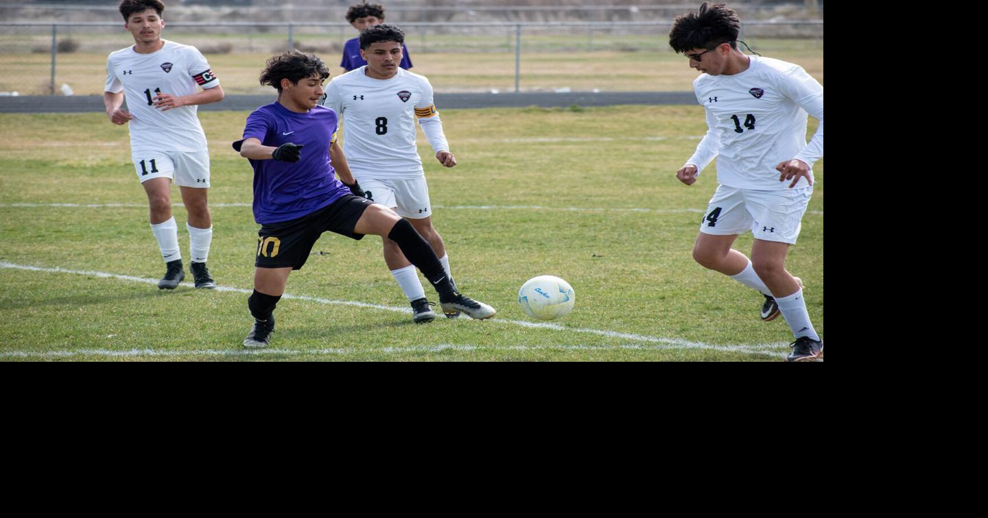 Mabton Vikings defeated by Wahluke Warriors | Mabton | sunnysidesun.com