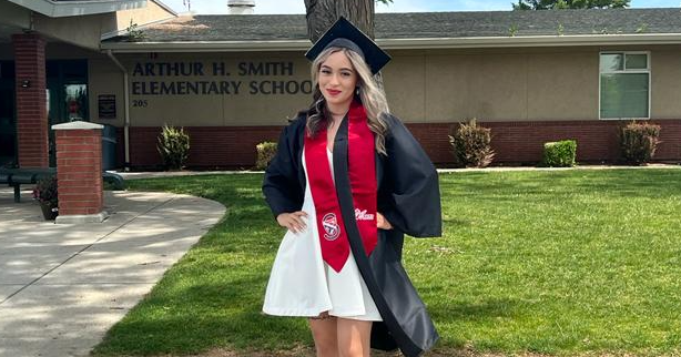 Alyssa Silva | Graduation | sunnysidesun.com