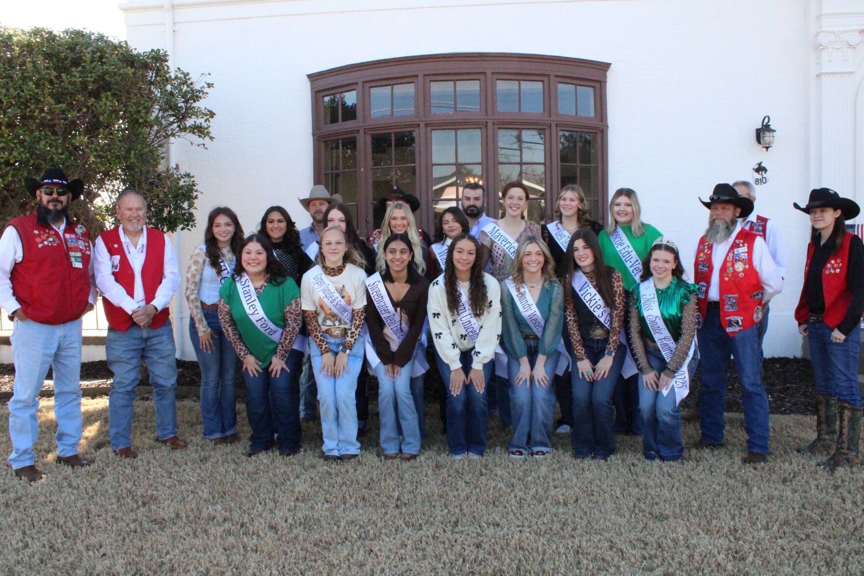 Miss Snake Charmer Contestants Hold Court at Chamber ...