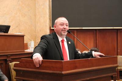 Rep. Varner of Florence takes first turn at well | News | swrankinnews.com