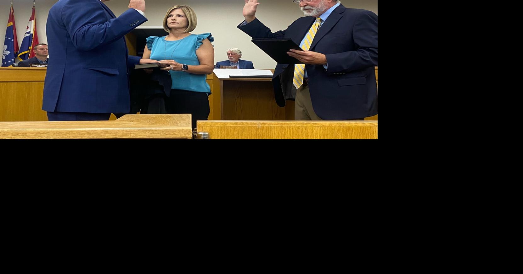 Stewart sworn in as new judge | News | swrankinnews.com