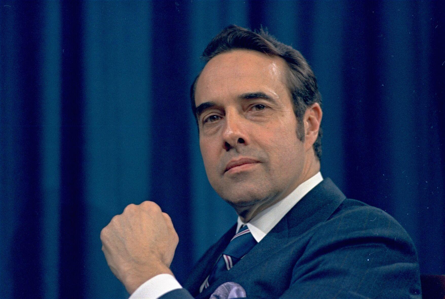 Former Sen. Bob Dole diagnosed with stage 4 lung cancer