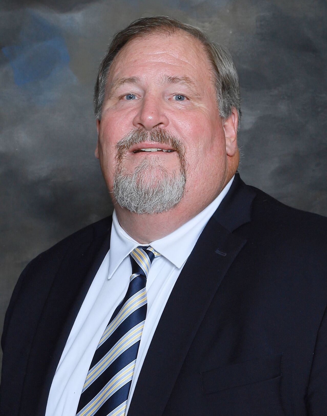 Rhodes resigns from school board