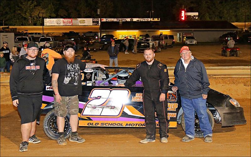 Wythe Raceway celebrates its fans