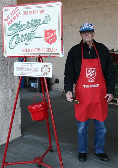 Atkins man continues Christmas Eve tradition of giving back