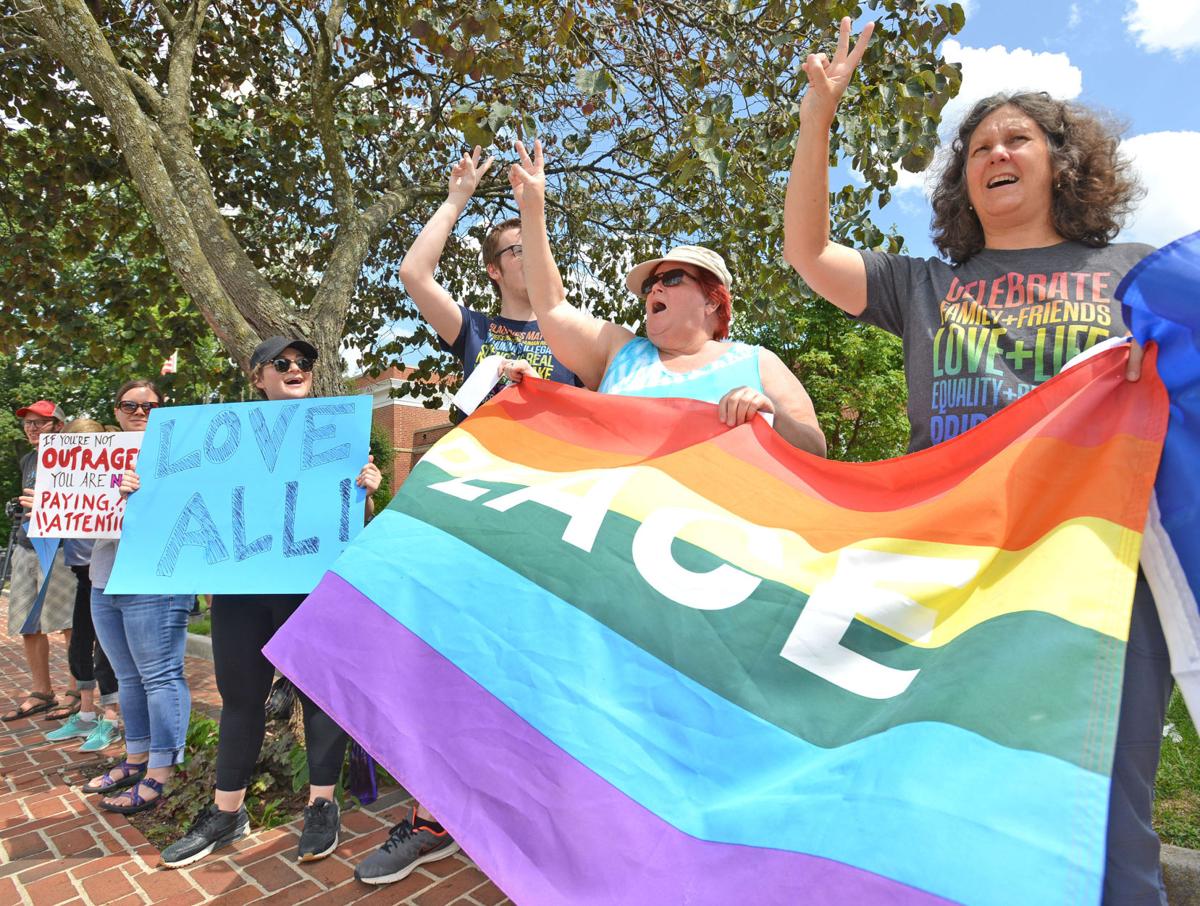 Charlottesville violence sparks peaceful protest in Abingdon