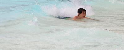 Saltville council dives into Wave Pool finances, challenges