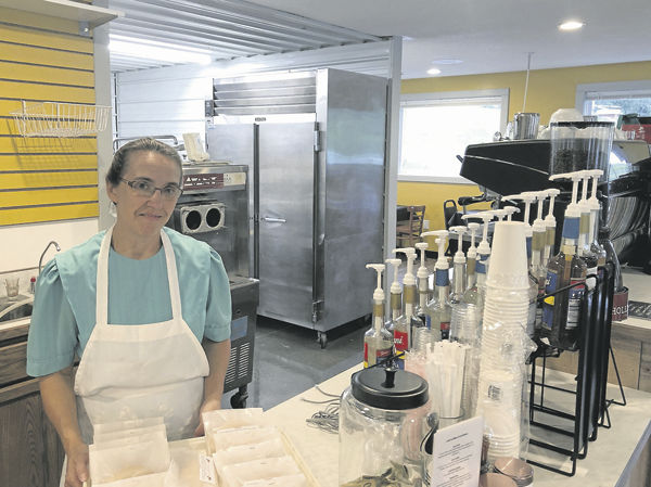 Cafe opening in Rural Retreat