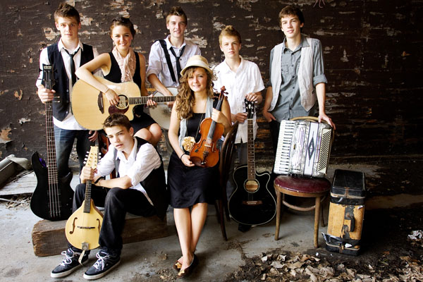 Indie-folk band The Hunts making stop in Abingdon