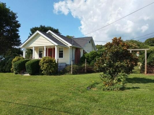 2 Bedroom Home in Austinville - $149,900