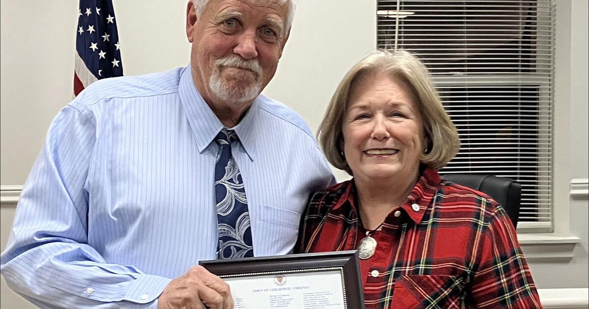 Chilhowie council honors service of Blevins, Shortt