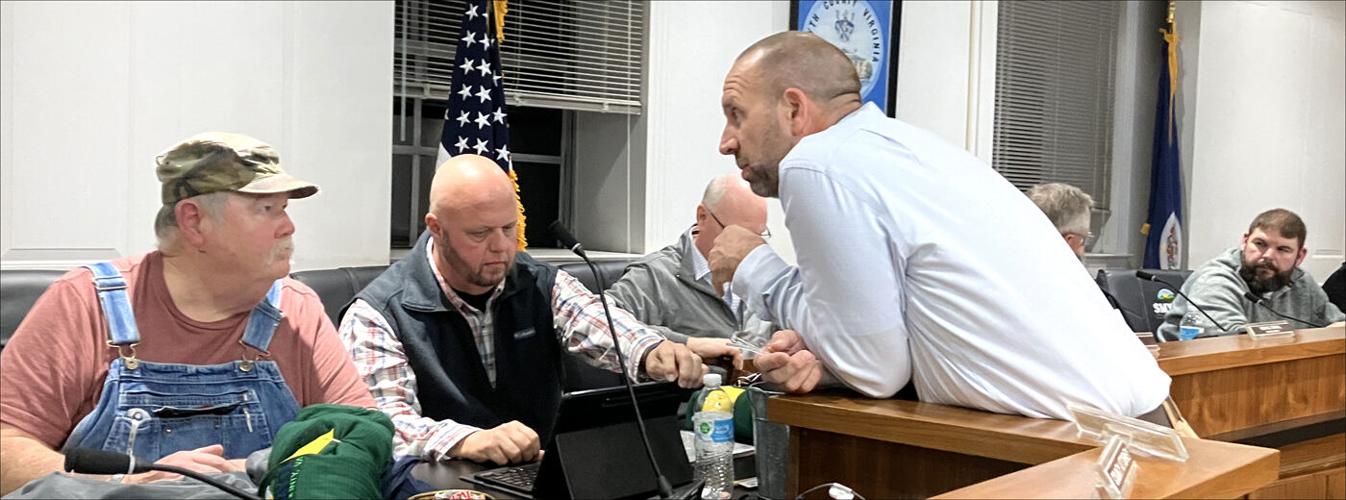 Smyth supervisors choose their chair and vice chair, welcome new members