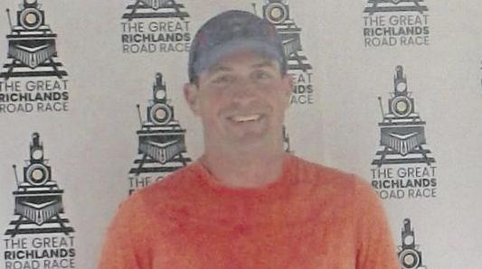 Whited races to road race win