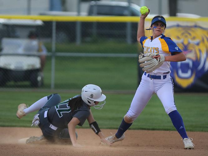 Gallery: TUHS softball vs. Dinuba | Multimedia | taftmidwaydriller.com