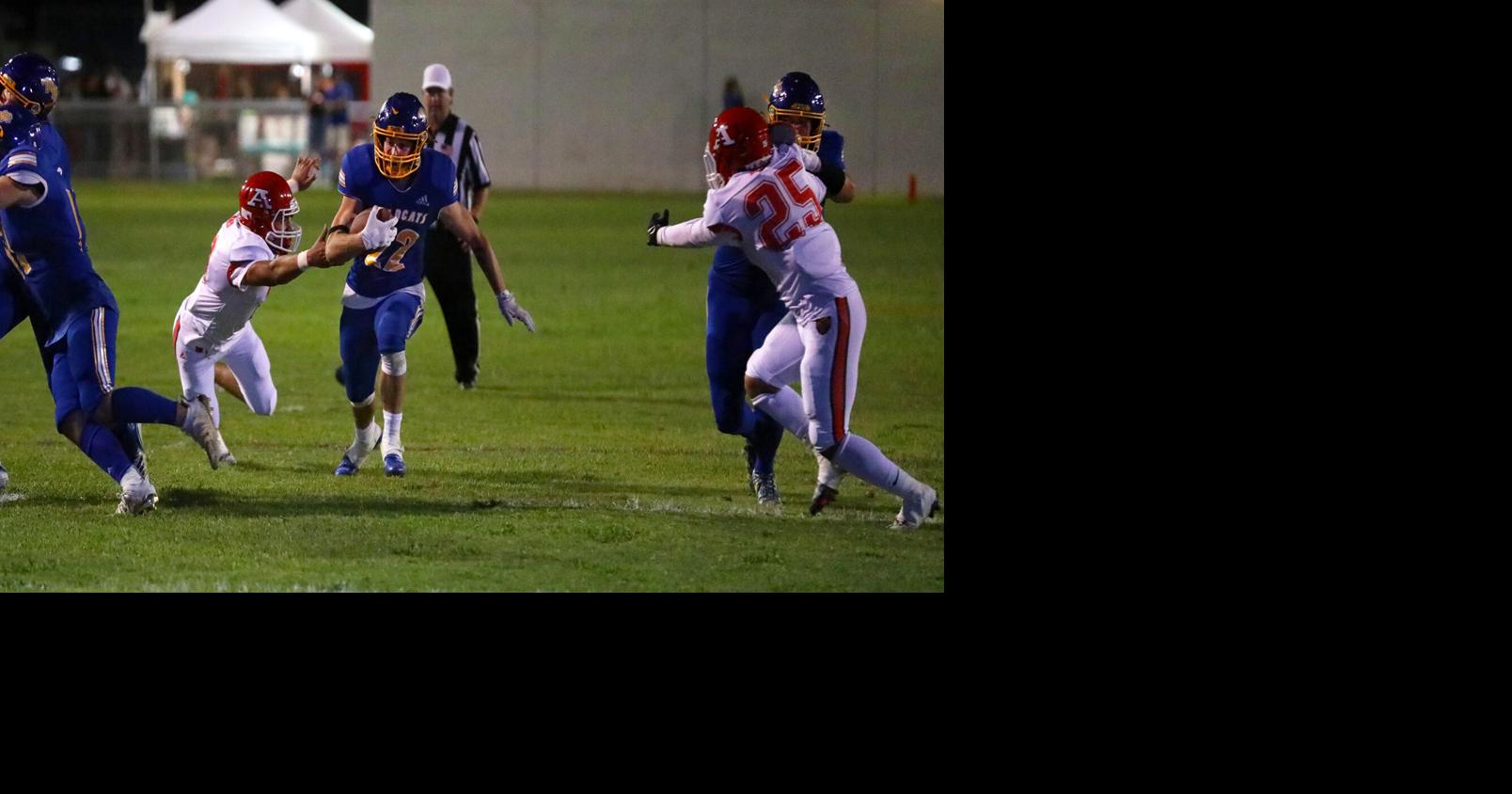 Gallery: Taft High against Arvin | Multimedia | taftmidwaydriller.com