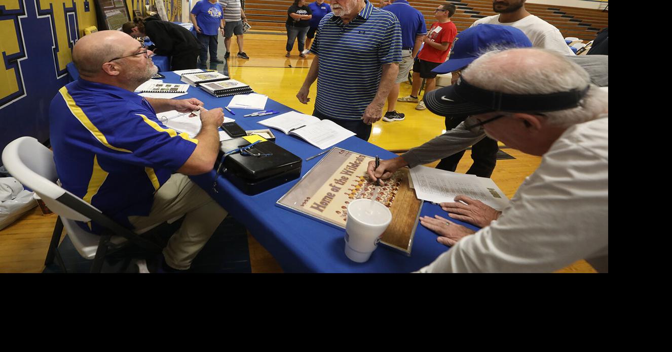 TUHS marks 100 years of football | News | taftmidwaydriller.com