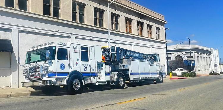 New ladder truck in service at KCFD Station 21 in Taft | News ...