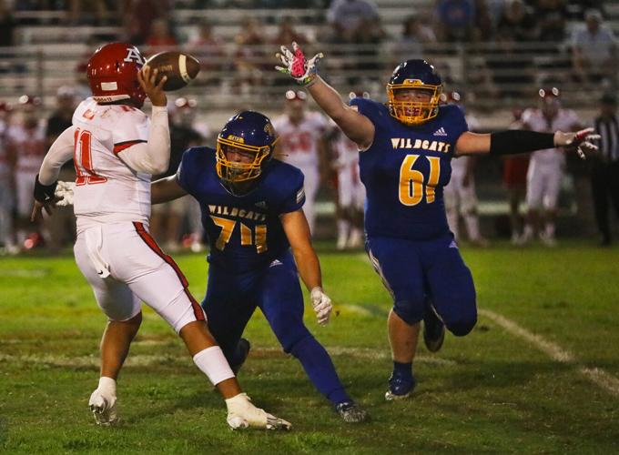 Gallery: Taft High against Arvin | Multimedia | taftmidwaydriller.com