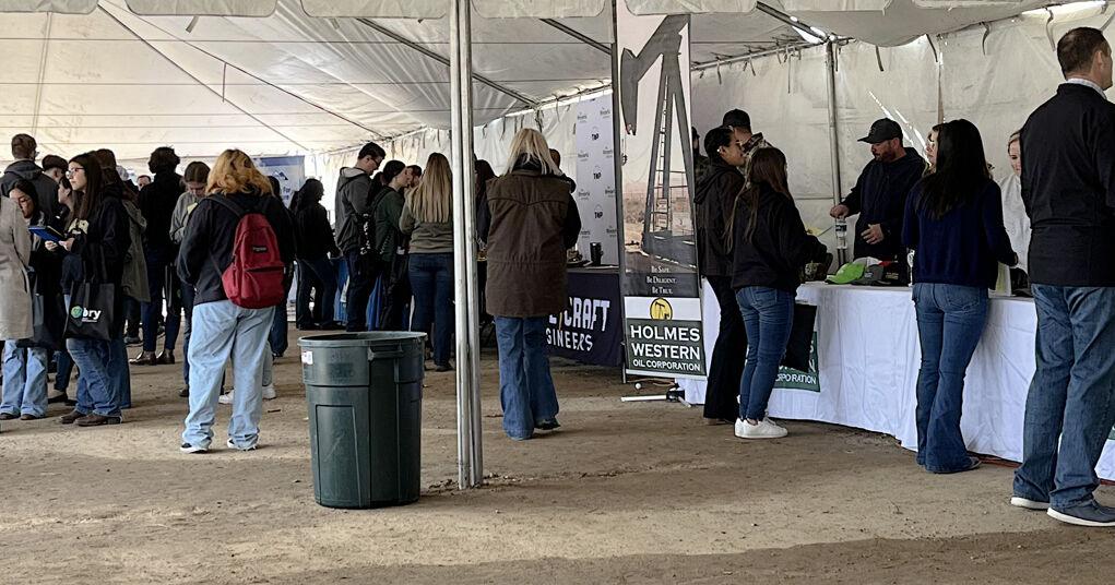 TUHS Oil Academy holds annual career day | News | taftmidwaydriller.com