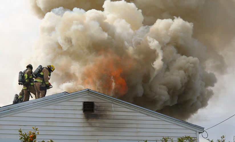 Two houses burn in Maricopa | News | taftmidwaydriller.com