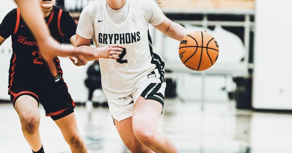 Sickles returns to glory buoyed by a trio of scorers and a deep bench ...
