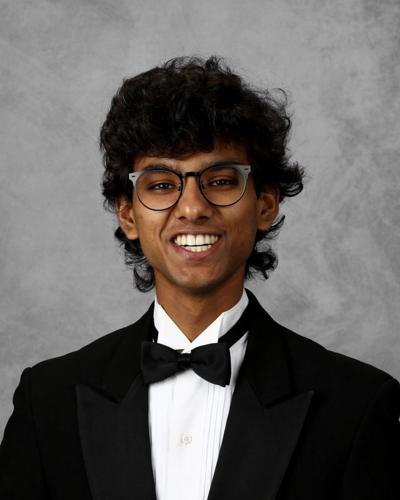 Land O’ Lakes Class of 2024 boasts three valedictorians | Pasco County ...