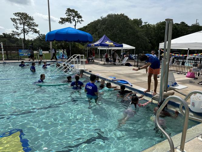 Children make a splash for World’s Largest Swim Lesson Day in Tampa ...