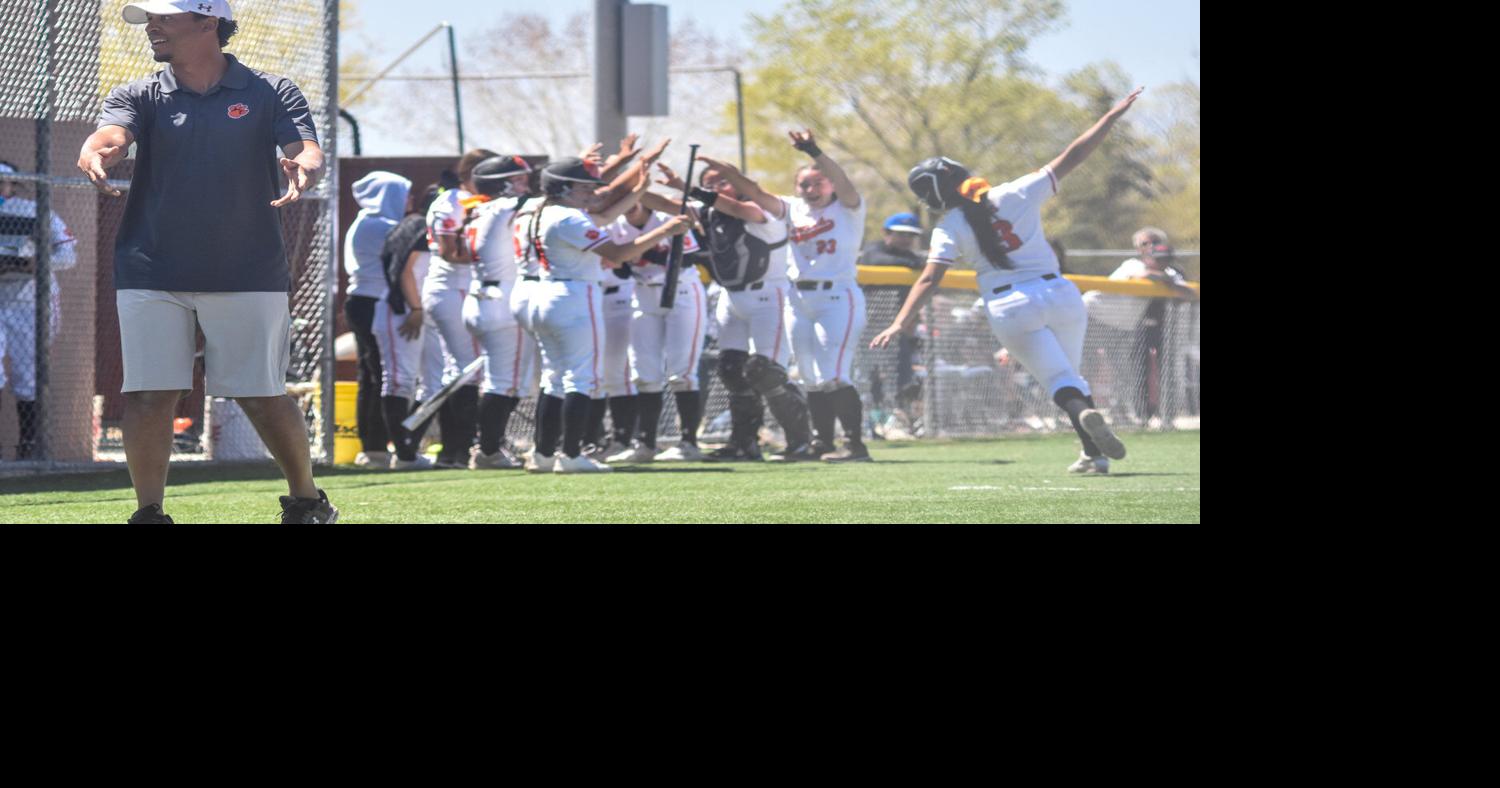 Lady Tigers wrap season with sweep of Lady Pintos | Sports | taosnews.com