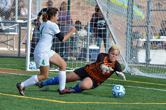 Taos soccer teams grab road wins at Pojoaque Valley | Sports | taosnews.com