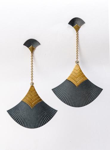 Maria Samora shows at the Smithsonian | Style | taosnews.com