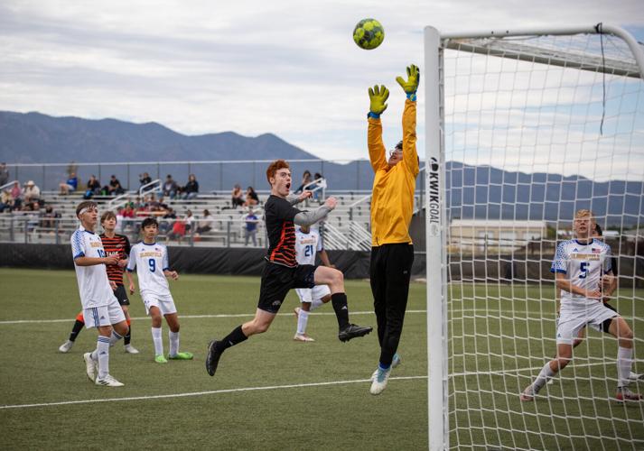 Month in Sports Photos | Sports | taosnews.com