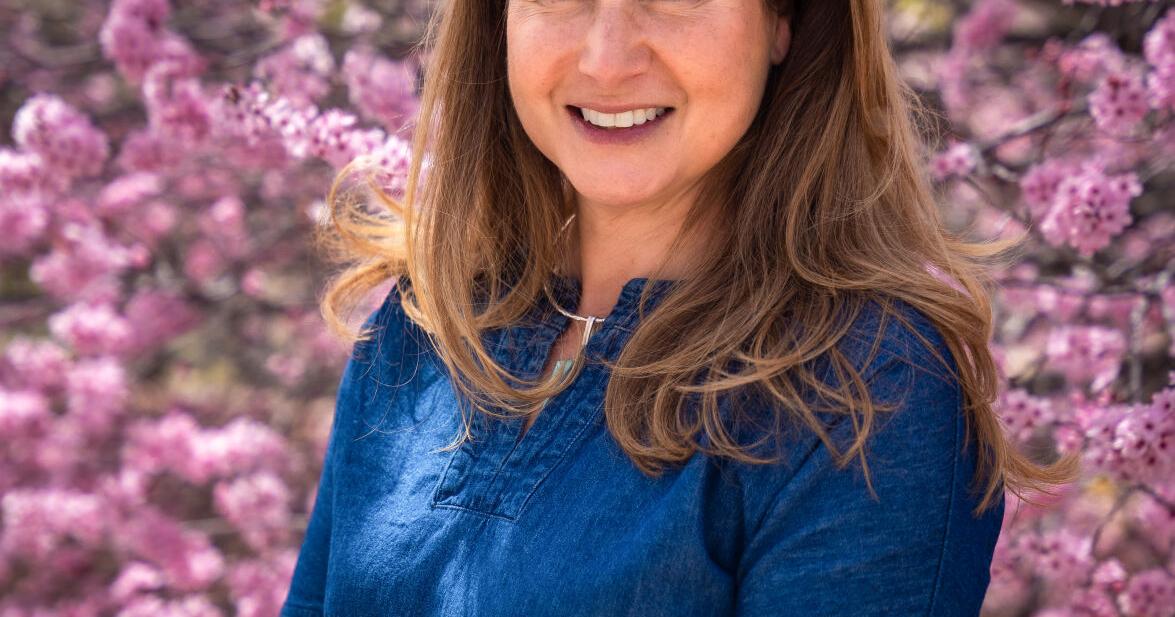 Meet Lisa Sutton: Owner/Broker at Coldwell Banker Mountain Properties ...