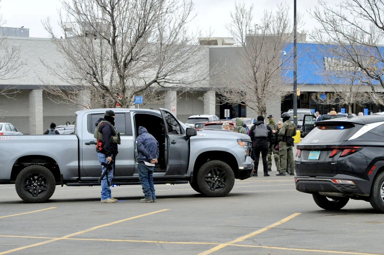 DEA make arrest in Walmart parking lot | public safety | taosnews.com