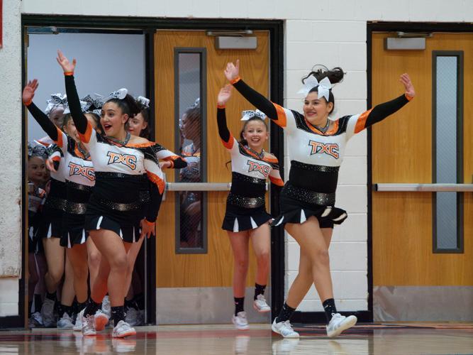 Taos Xtreme Cheer sends 3 squads to NMSU, Dallas Stadium | Prep Sports ...