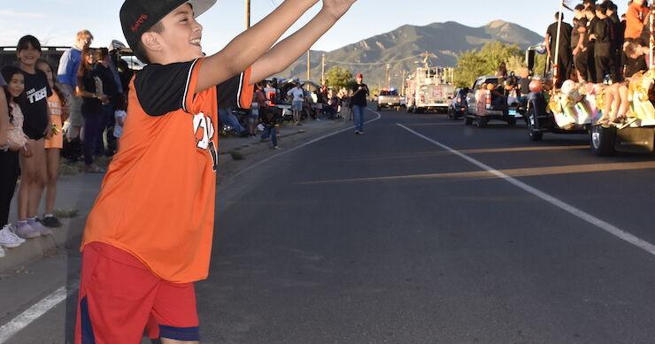 Candyland fun at Taos Homecoming Parade | Sports | taosnews.com