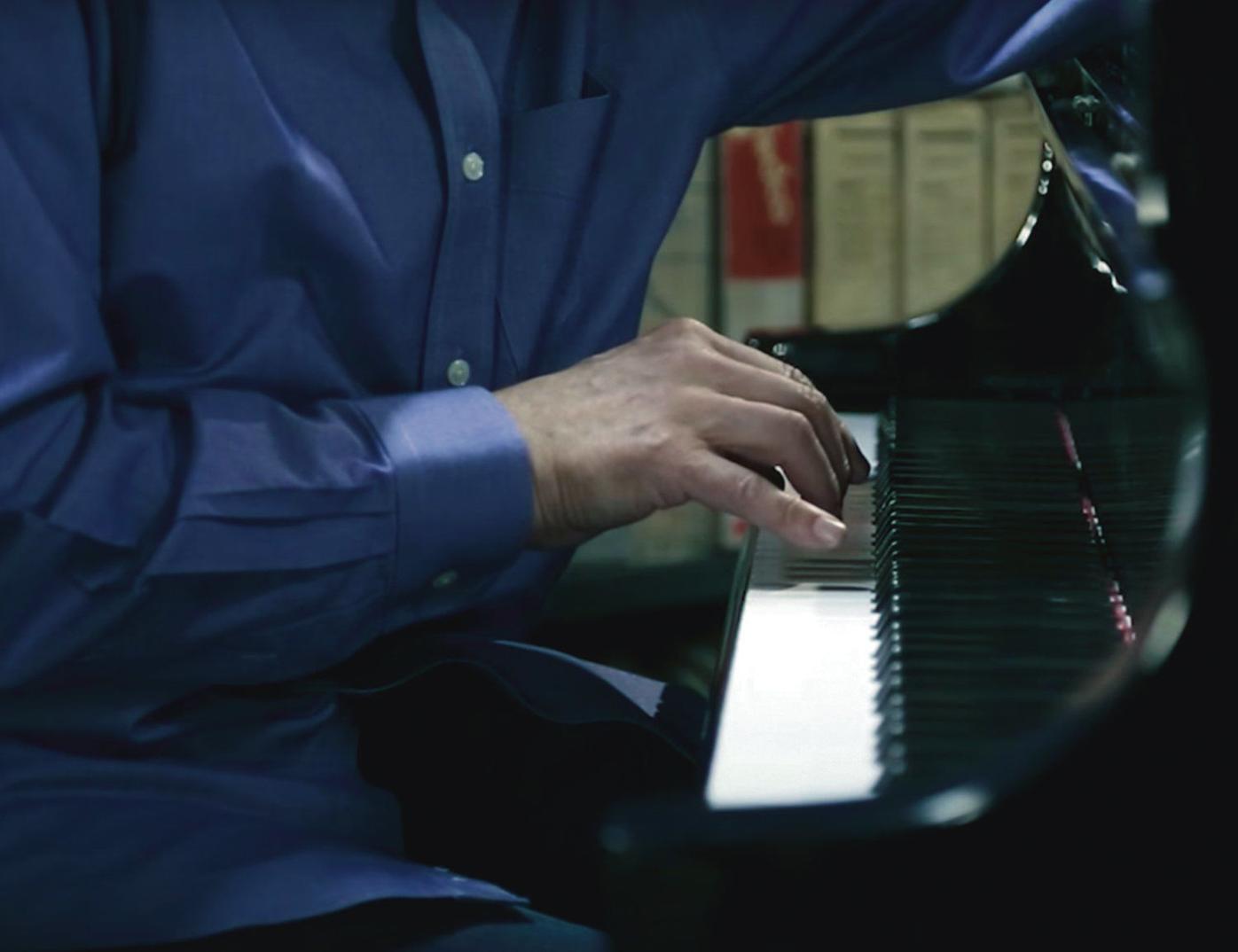 Pianist George Winston brings legendary style to the TCA | Music ...