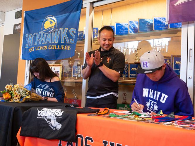 Two Tigers sign to run college cross country | Sports | taosnews.com