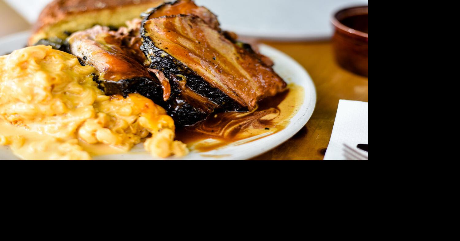 On the Scene: Outlaw Barbecue | Photo Galleries | taosnews.com