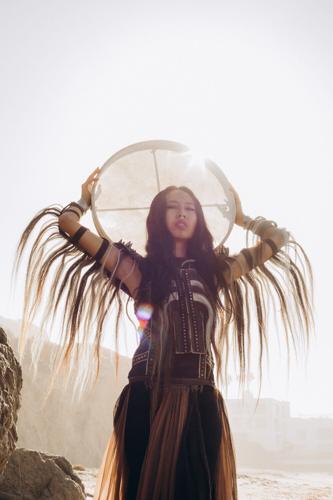 Performer 'Snow Raven' sings the Indigenous wisdom of Arctic Siberia ...