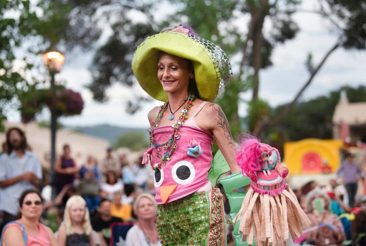 Photo Gallery: Glam Trash Fashionistas take the runway | Photo ...