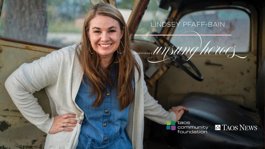 Lindsey Pfaff-Bain | Tradiciones / Heroes | taosnews.com