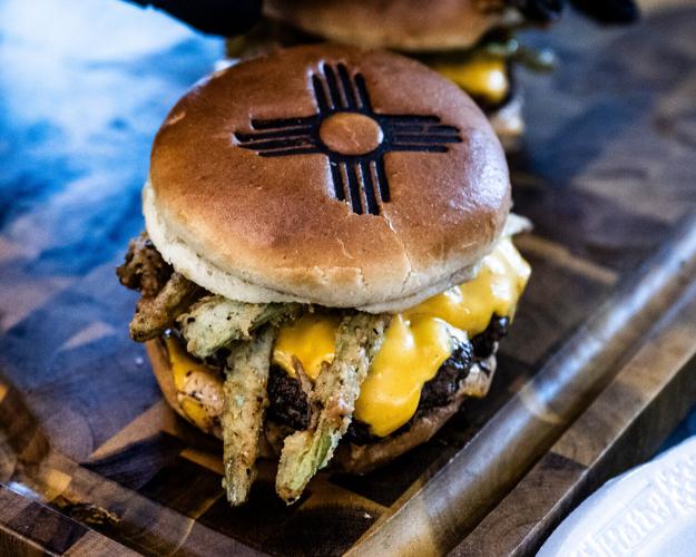 Isleta Grill wins chile cheeseburger crown | Business | taosnews.com